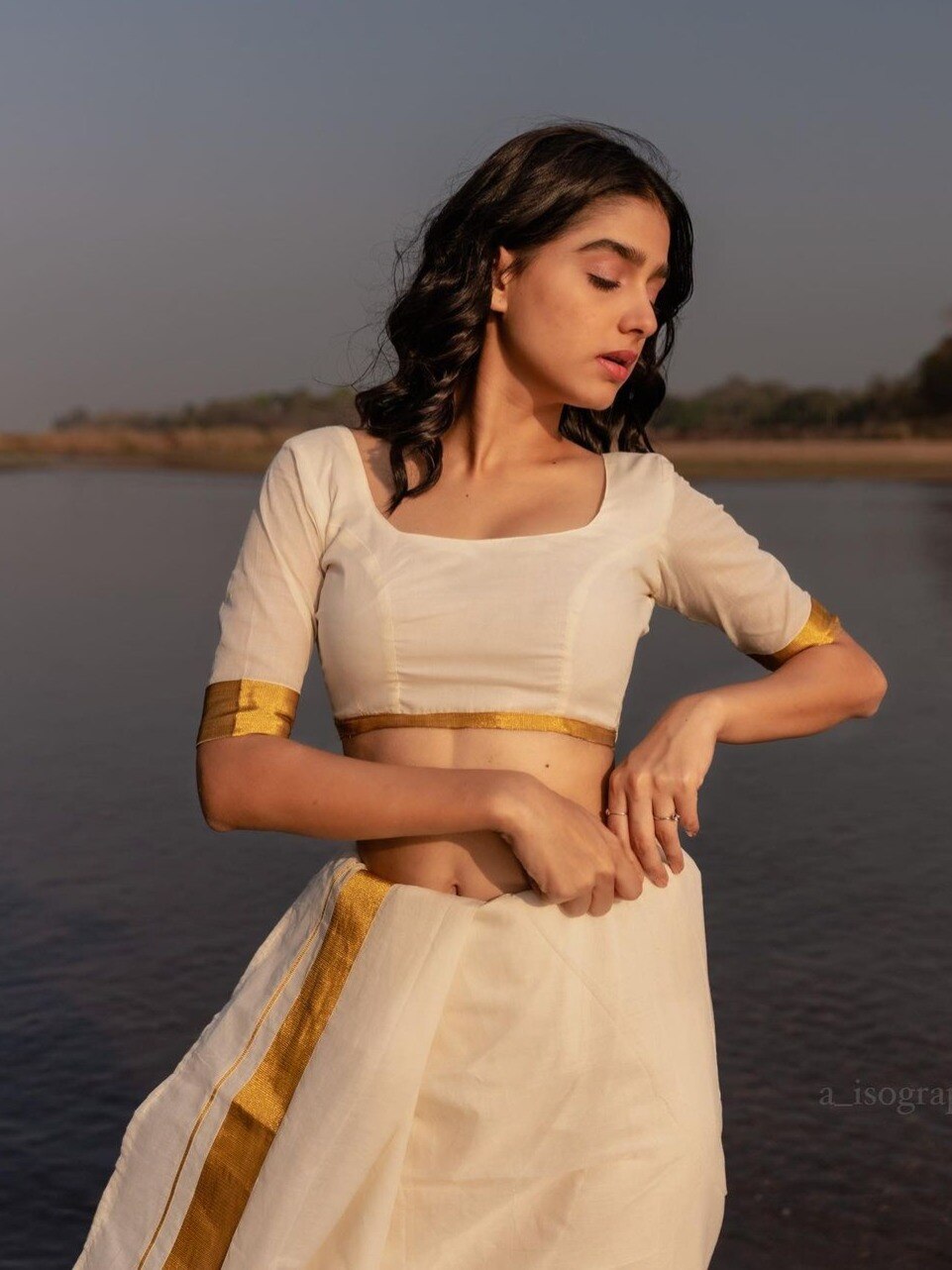 Anaswara Rajan traditional look