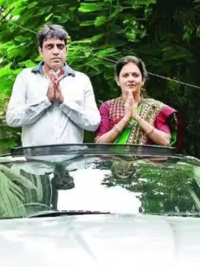Parents of Ferrari monk Bhavya Shah, Gujarat’s millionaire diamond ...