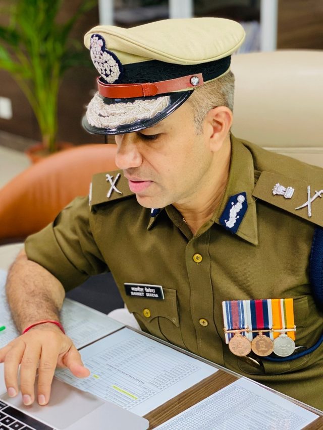 इनकी दिलेरी पर बन चुकी है भौकाल वेब सीरीज, जाबांज IPS नवनीत सिकेरा की कहानी