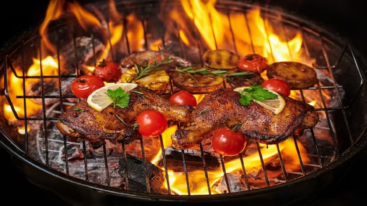 घर में ग्रिल करते हैं खाना? जान लें ये जरूरी चीजें वर्ना होगा नुकसान!