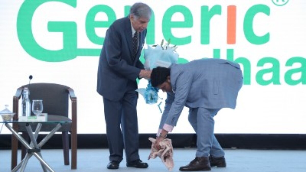 रतन टाटा ने इस युवा के कंधे पर रखा हाथ... आज 500Cr का साम्राज्य - Ratan ...