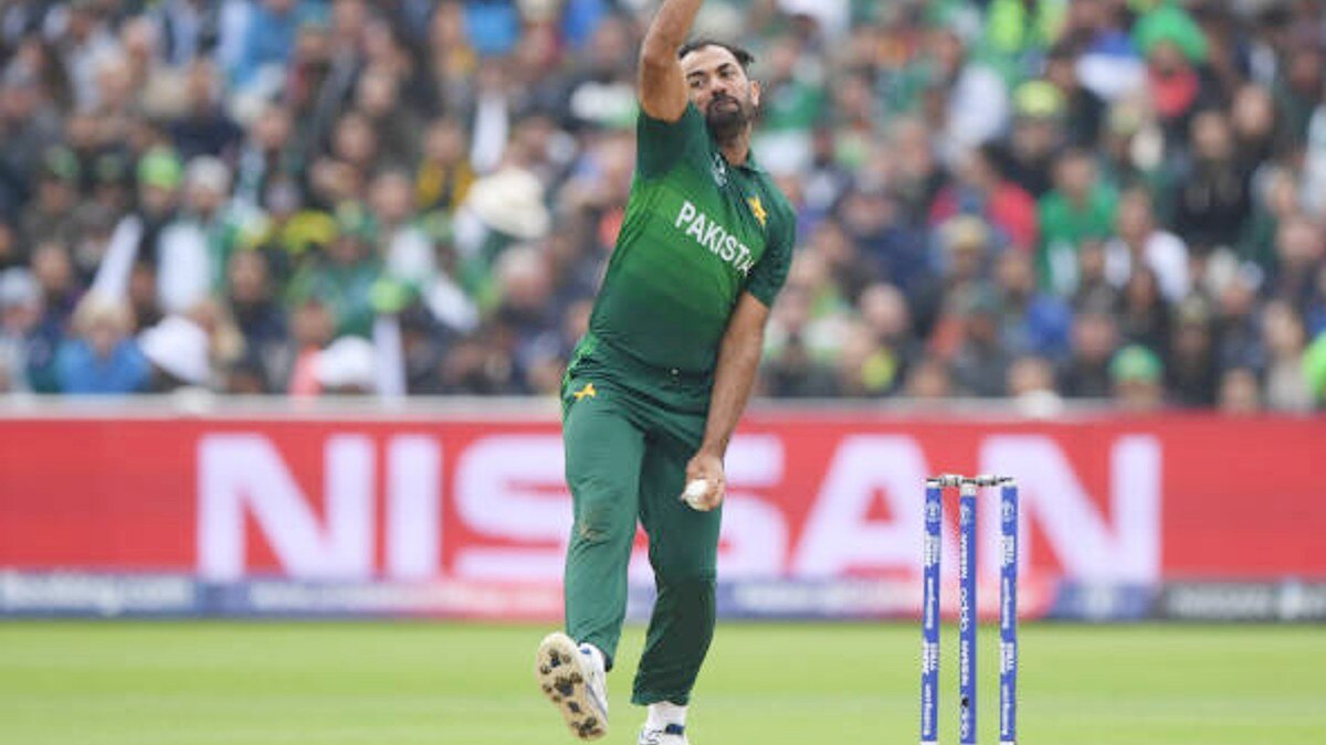 पाकिस्तान को बड़ा झटका, वर्ल्ड कप से पहले इस स्टार प्लेयर ने लिया ...