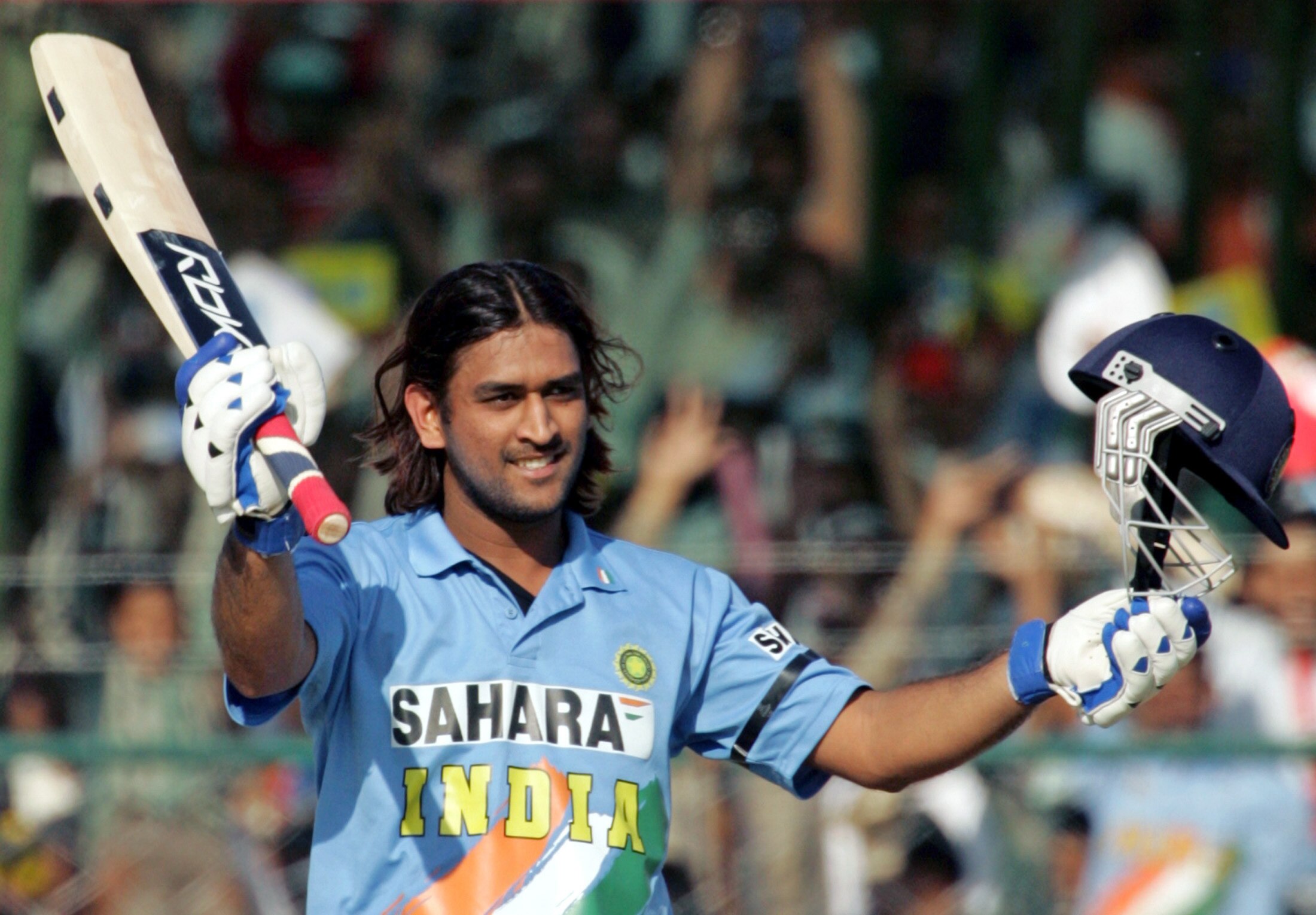 MS Dhoni visits ancestral home in Uttarakhand