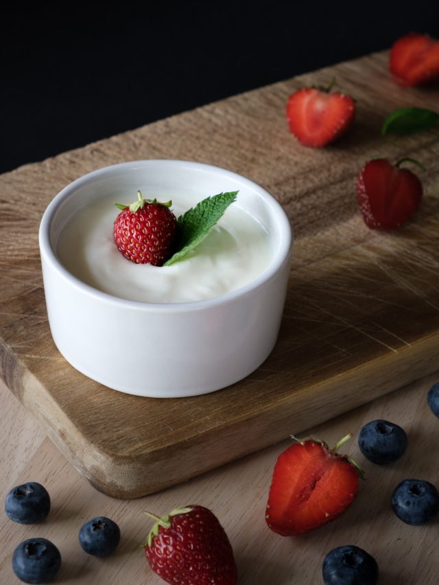 7 Amazing Benefits Of Including Curd In Your Daily Diet