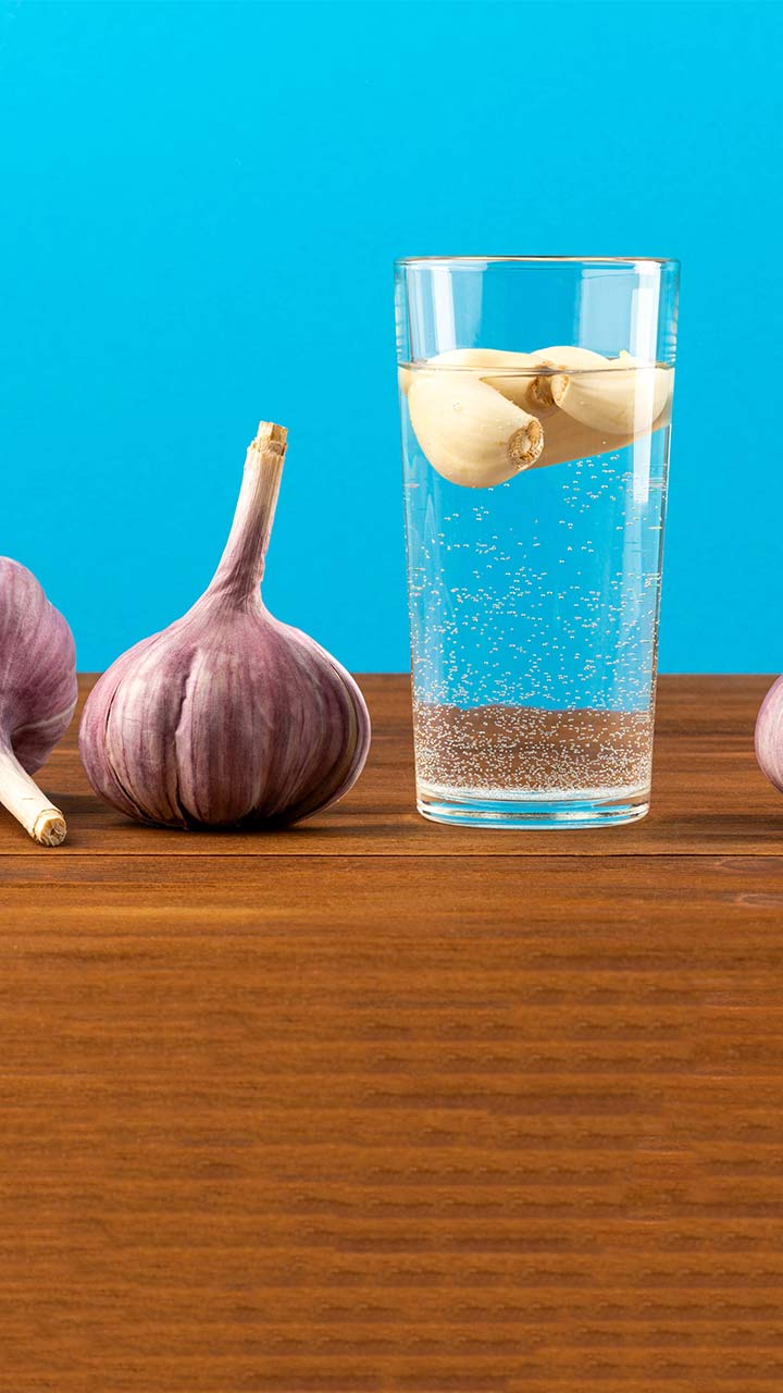 रोगों को छूमंतर करता है लहसुन का पानी,कैसे - What are the benefits of ...