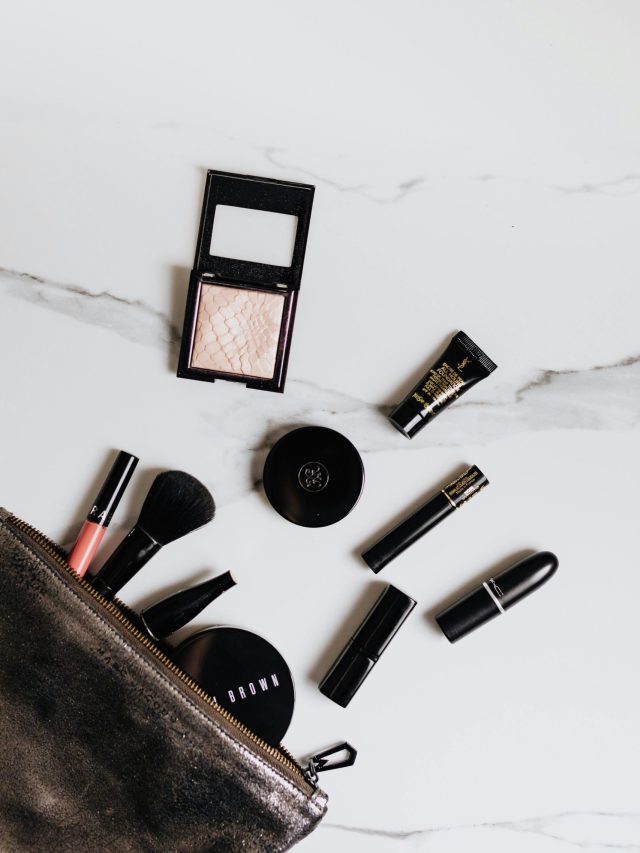 Make-up minis you need in your clutch before the big day